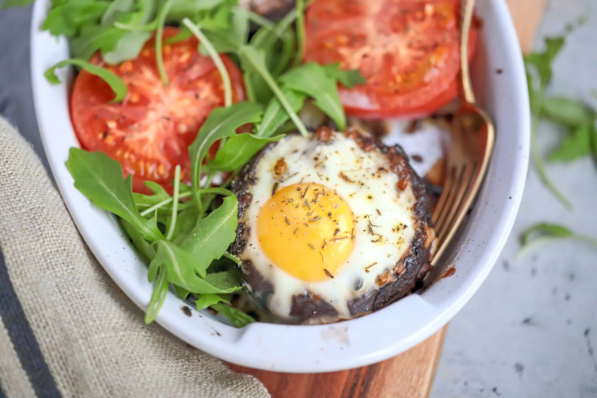 Diabetes-Friendly Baked Egg-Stuffed Mushrooms Recipe » Hangry Woman®